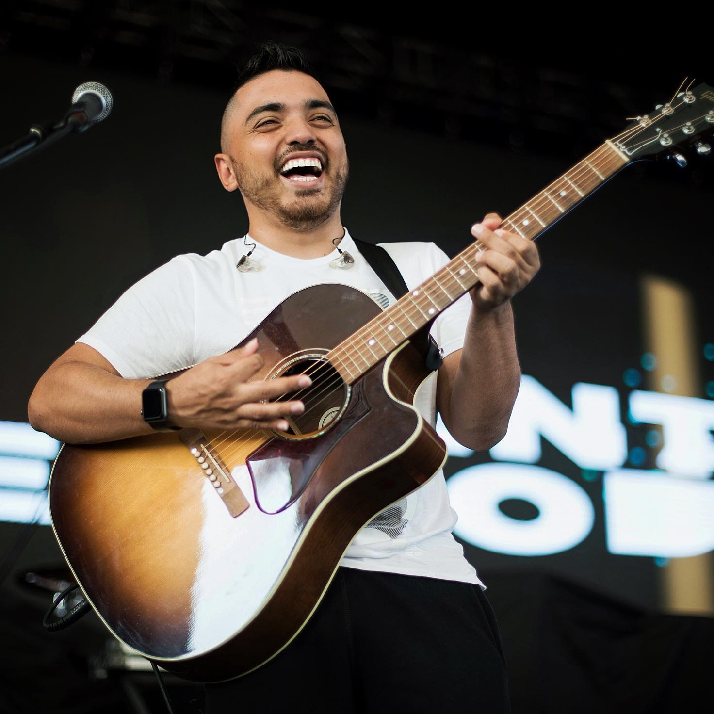 ¿Quién es el artista colombiano Daniel Uribe? - MálagaReporter